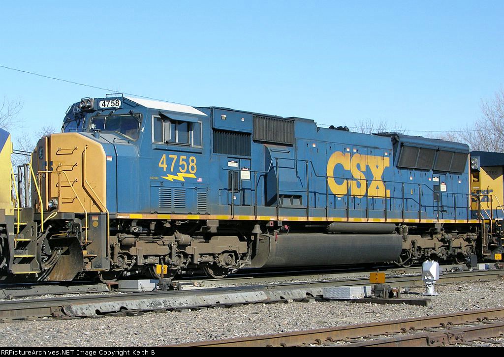 CSX 4758